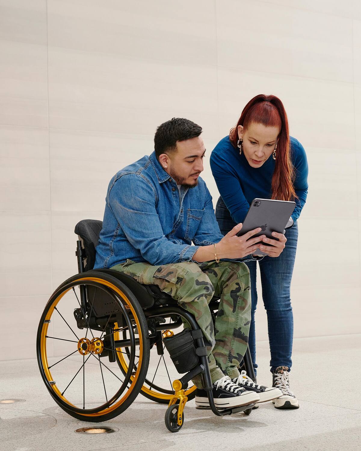Get Started: Accessibility Features for Reduced Mobility - Apple (IN)